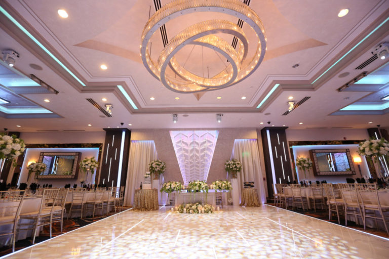 Experience A Taste Of Luxury At De Luxe Banquet Hall In Los Angeles